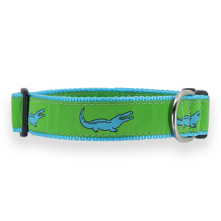 Blue Alligator on Green – shoppreston.com